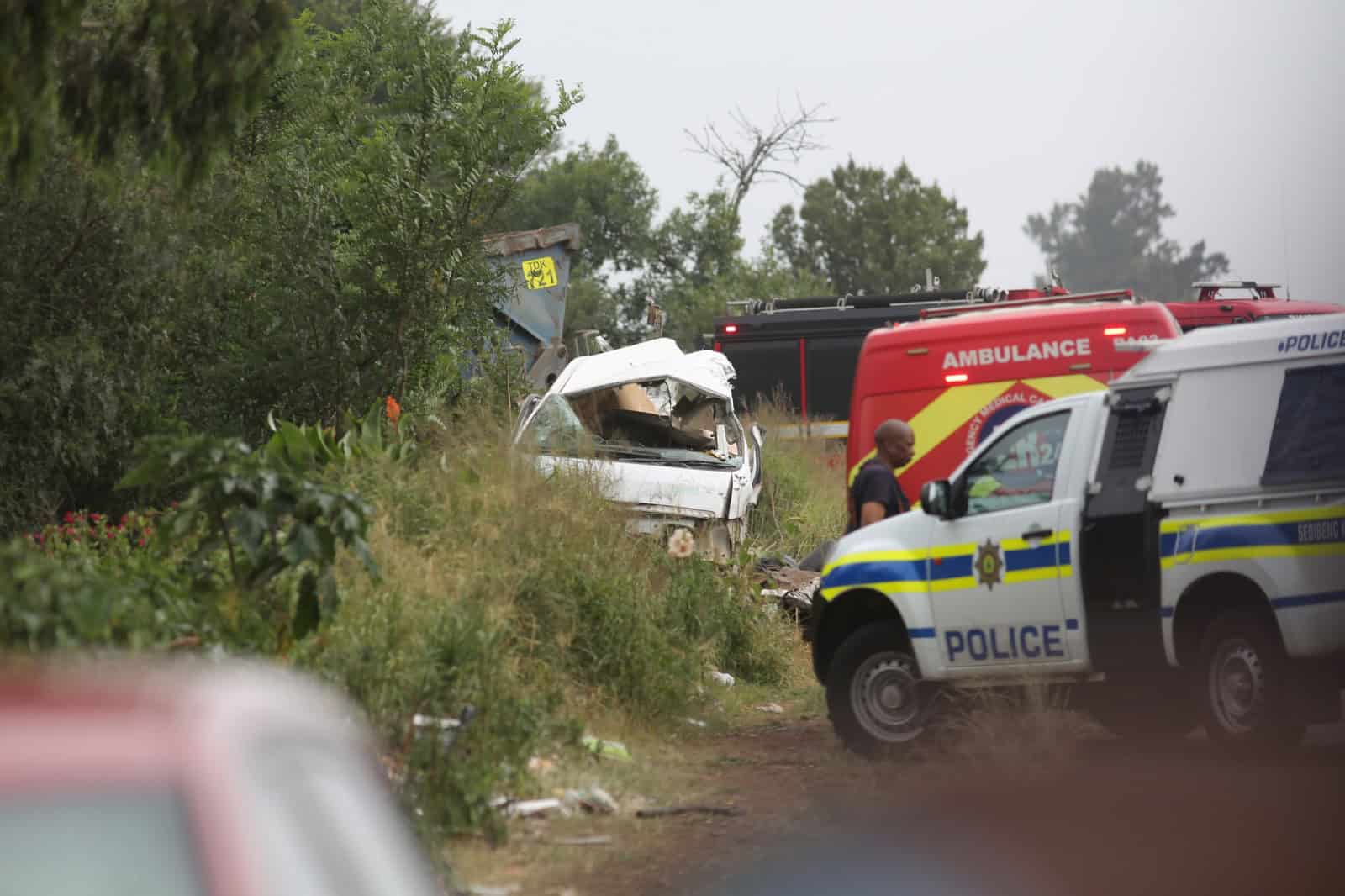 Eleven pupils killed in accident between taxi and truck | Sedibeng Ster