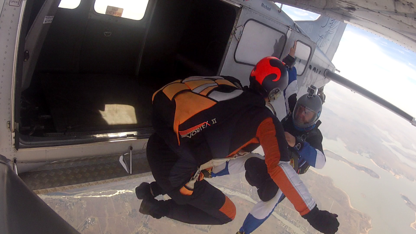 Skydive - VIDEO | Vaalweekblad