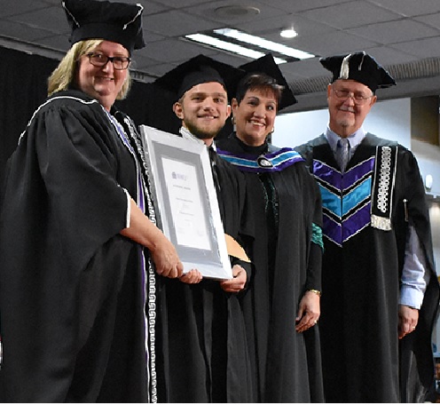 Die NWU Vaal se Franco Bosman slaan SAIGR-eksamen vir 'n ses | Vaalweekblad