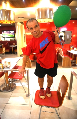 Klein piekie-mannetjie op soek na piekie-vroutjie | Vaalweekblad