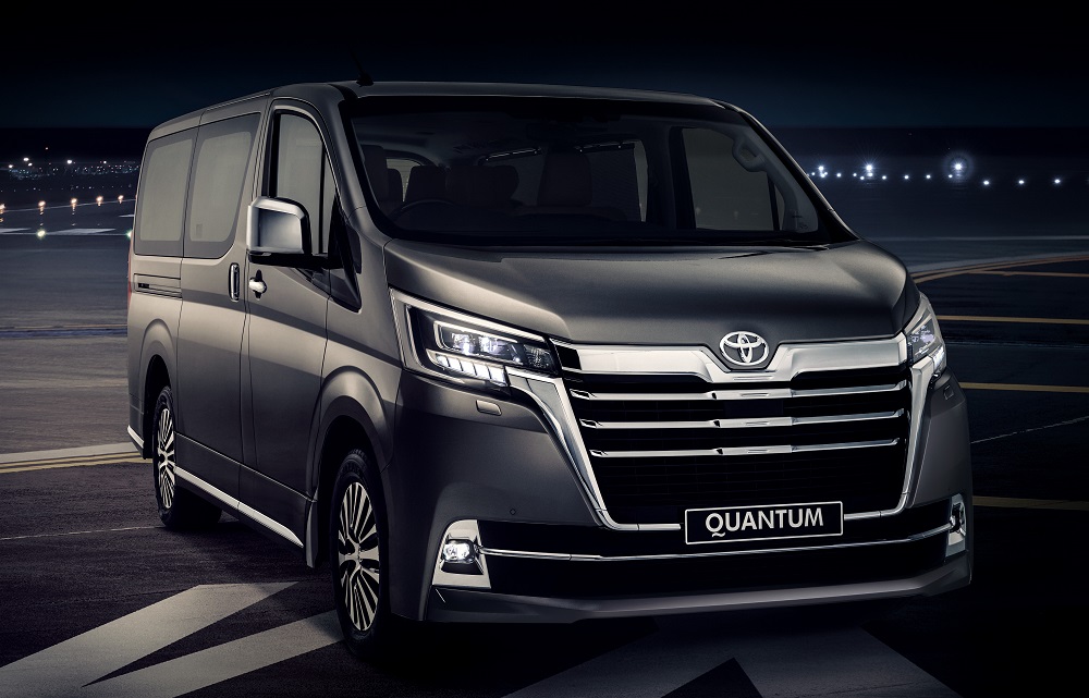 Toyota introduces luxury people mover | Vaalweekblad