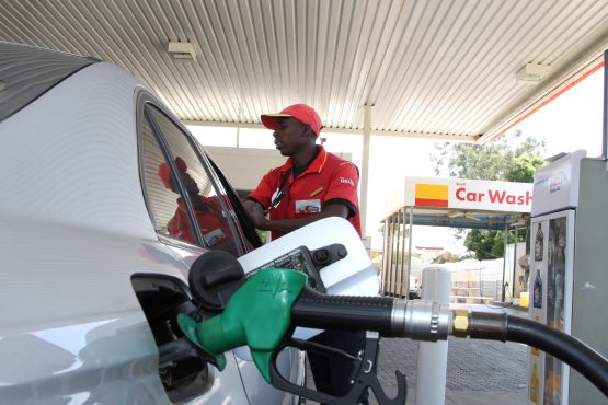 Fuel prices to drop in November | Vaalweekblad