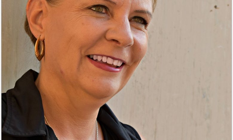 NWU se prof. Linda doen alles met oorgawe | Vaalweekblad