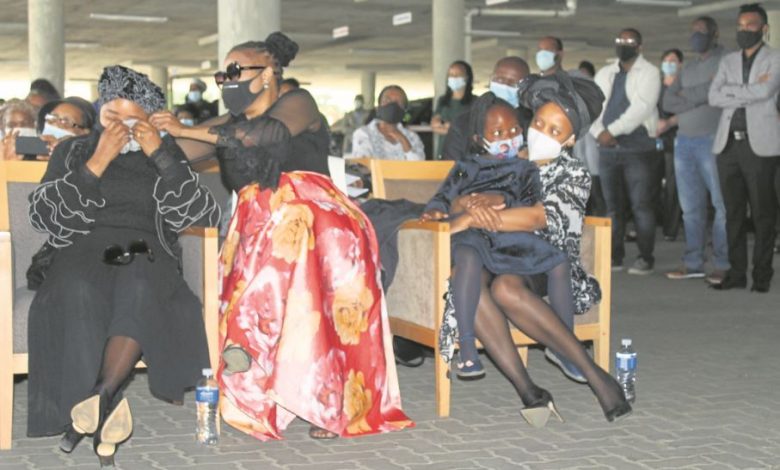 Emotional memorial service fort Dr Mohlomi | Vaalweekblad