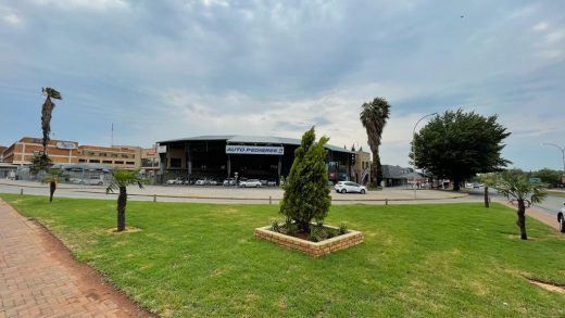 Prokureur se uitdaging: Kom ons maak ons dorp weer mooi! | Vaalweekblad