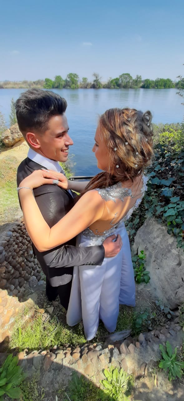 105) Angelina Theunissen en Andre Jacobs van Hoërskool Driehoek | Vaalweekblad