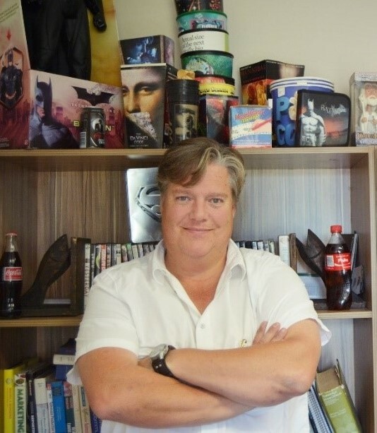 Hoe weet jy watter nuus om te glo? Raadsheer Phil Pretorius gee raad ...