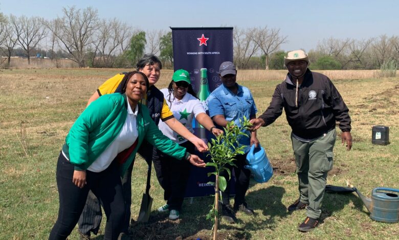 HEINEKEN South Africa celebrates Arbour Month this September | Vaalweekblad
