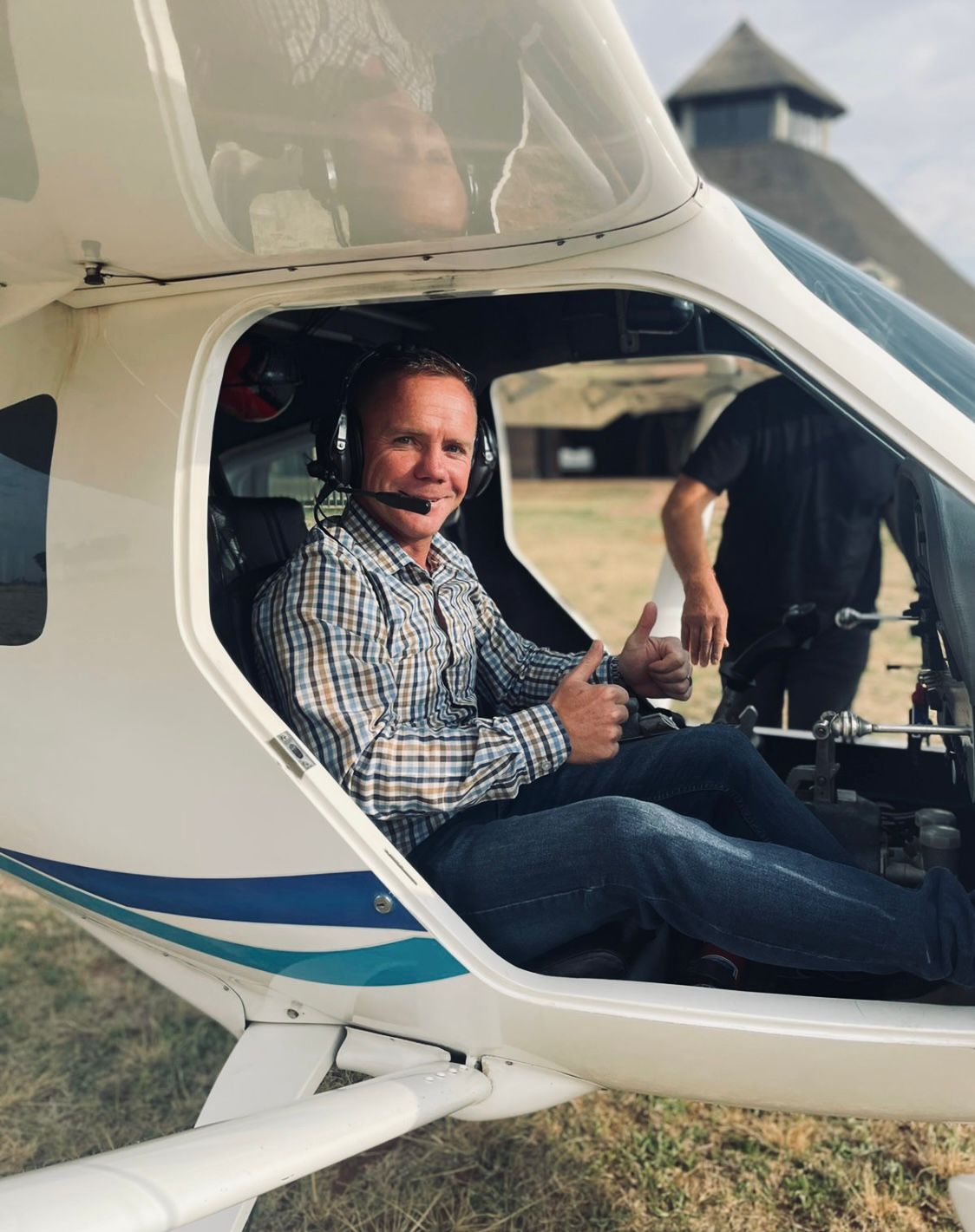 Top Gun verjaardag vir skoolhoof | Vaalweekblad