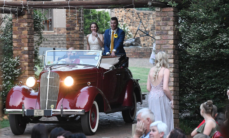 Deftige pakke, mooi rokke en interessante karre by Overvaal ...