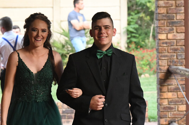 Deftige pakke, mooi rokke en interessante karre by Overvaal ...