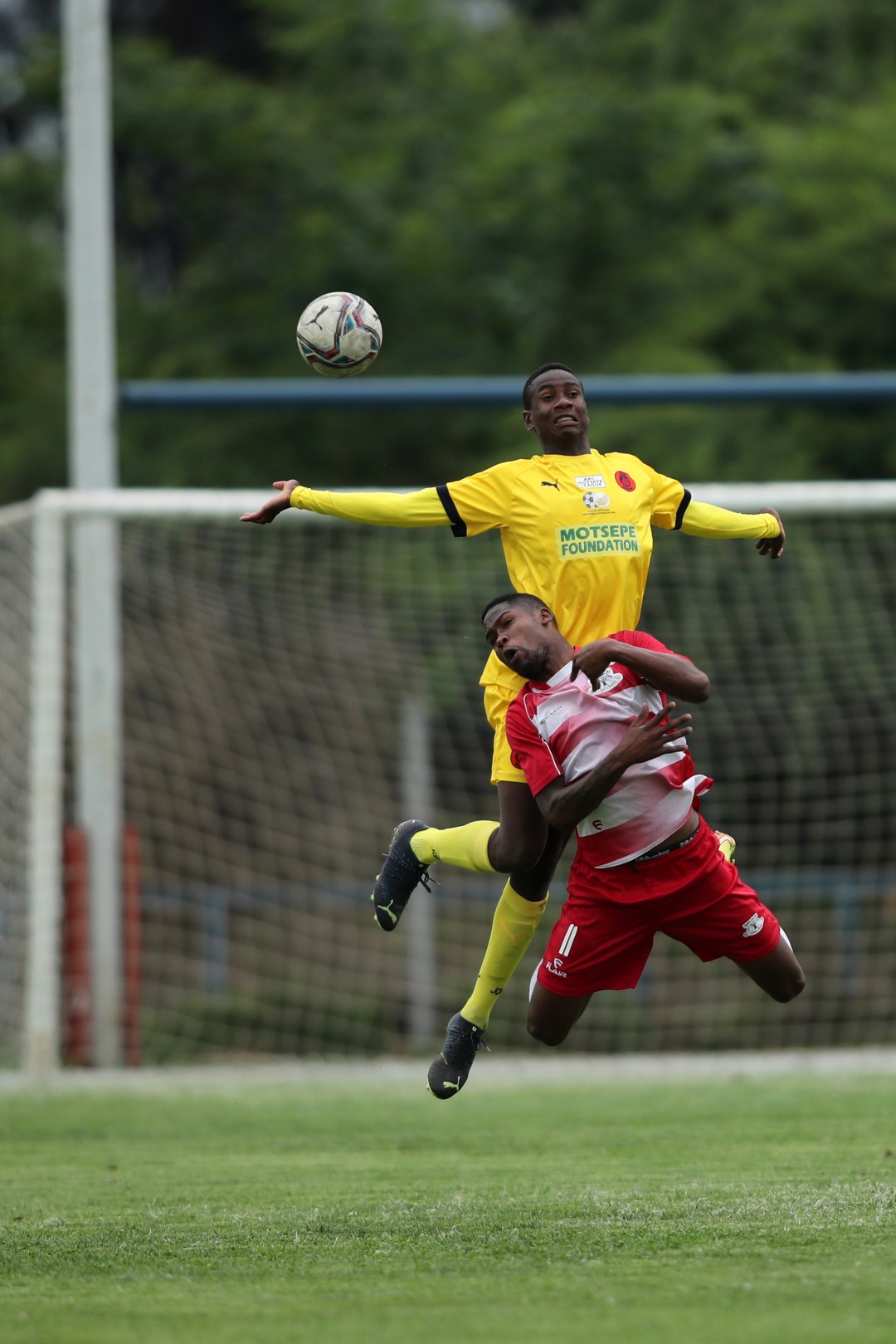 Jomo Cosmos in the Vaal | Vaalweekblad