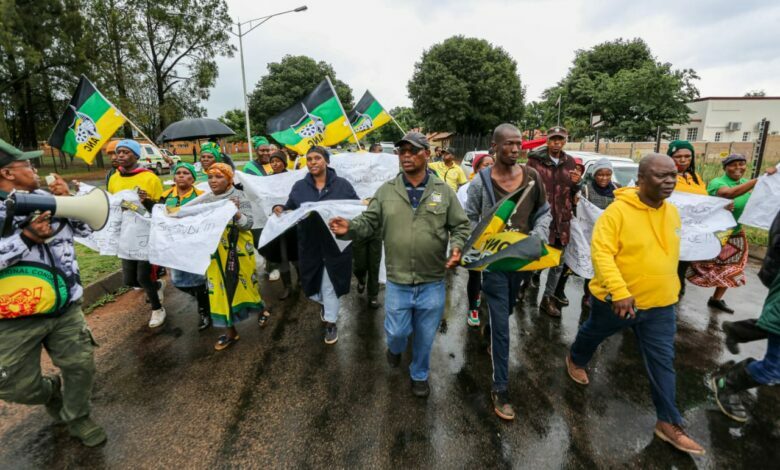 ANC marches to DA-led municipality headquarters on anti-racism ...