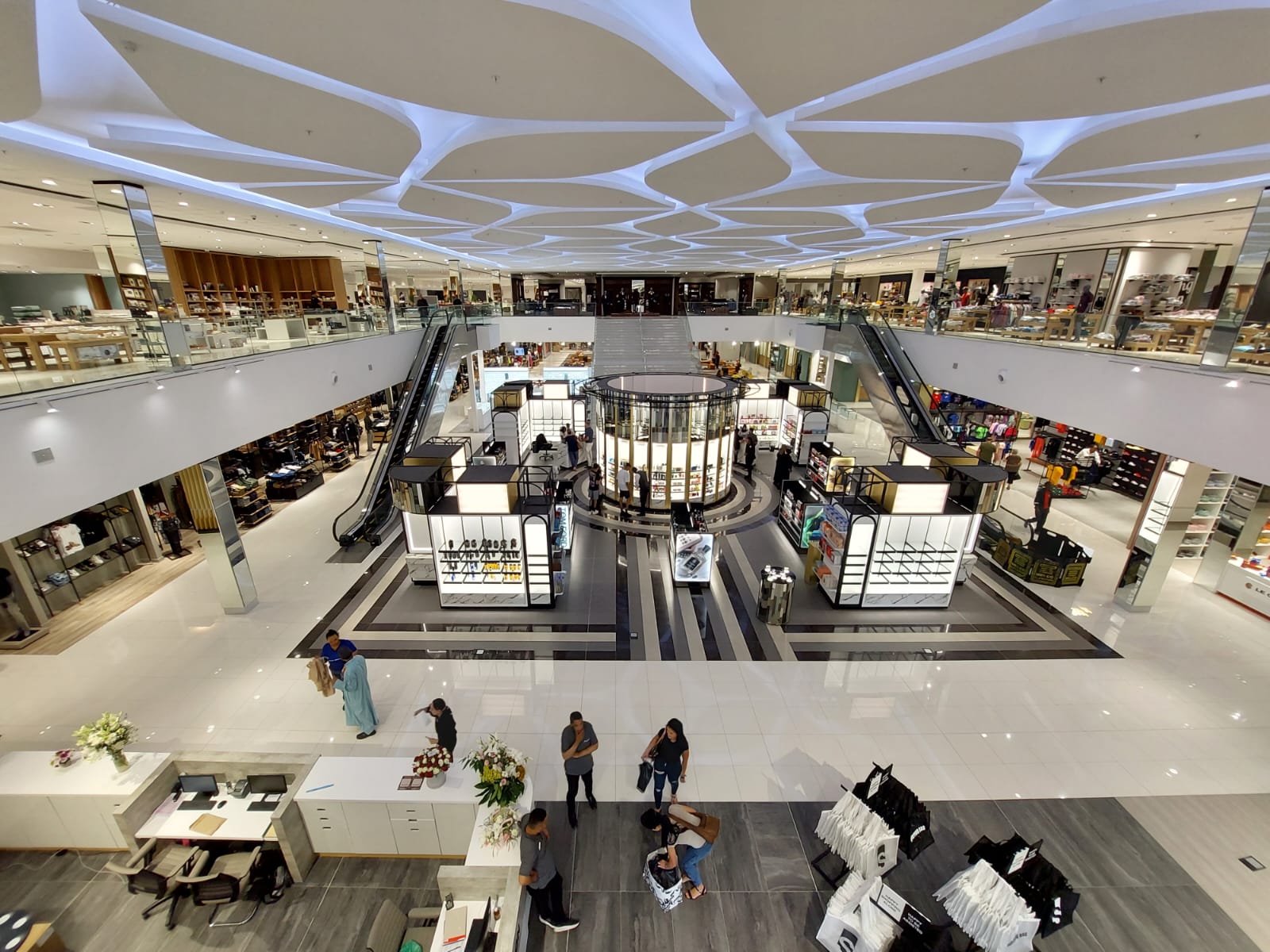 Sedgars open asemrowende wêreldklas-winkel in Vereeniging! | Vaalweekblad