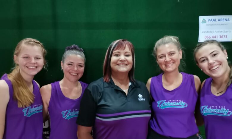 Dreyer en kie deel netbalkennis | Vaalweekblad