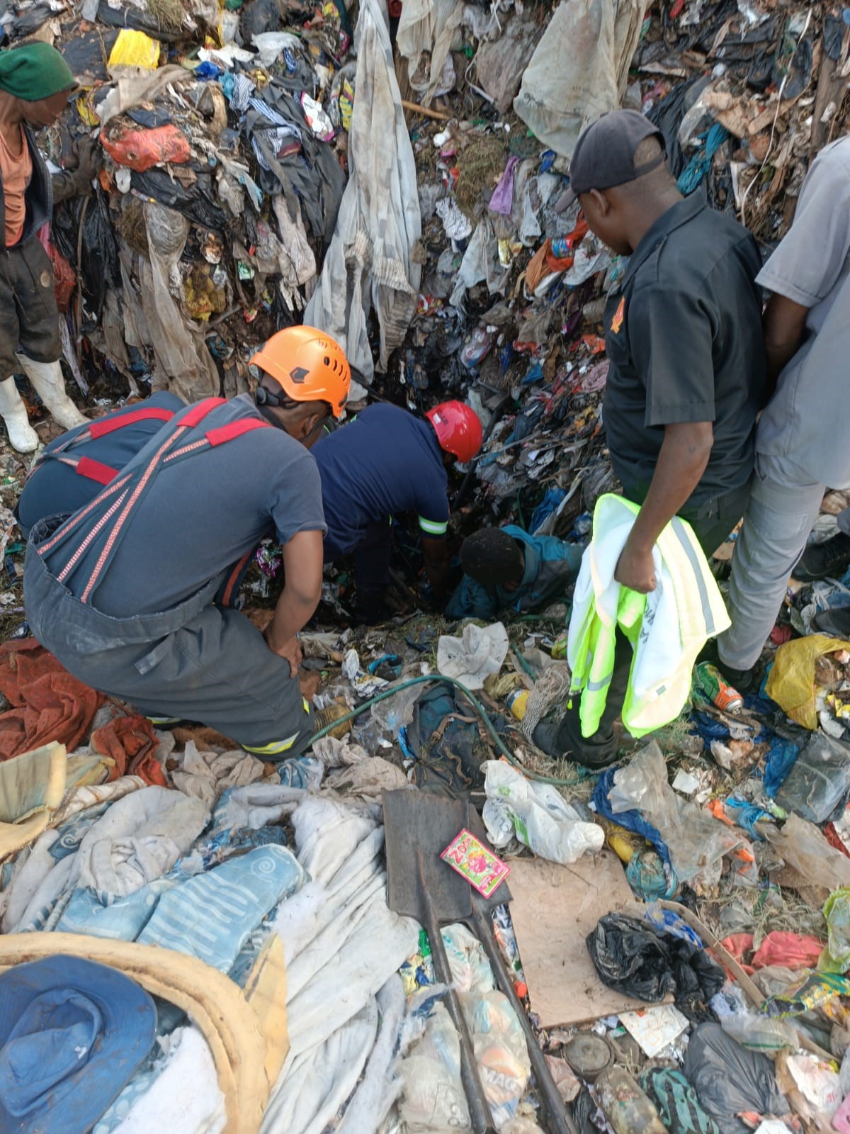 One injured, at least four suspected to have died in a landfill ...