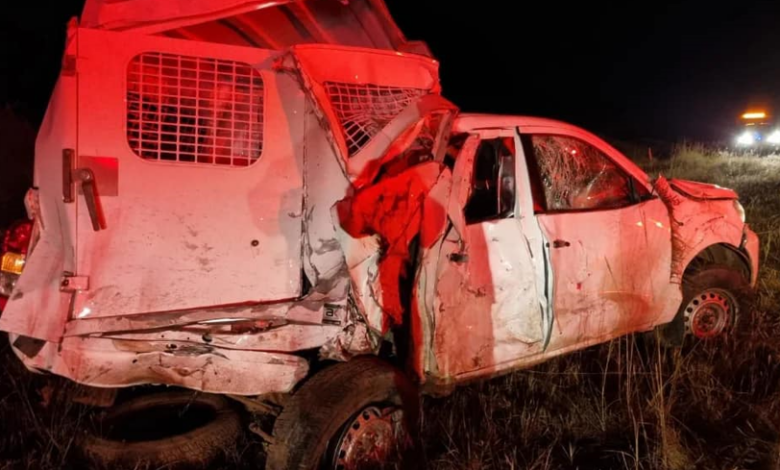 1 killed, 3 injured in crash involving police van | Vaalweekblad