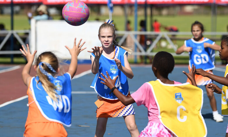 Netbalskouspel by Laerskool Risiville | Vaalweekblad