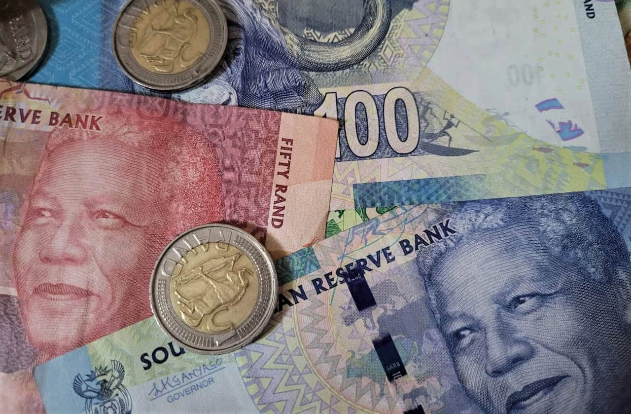 Salaries trickle in for ELM employees and councillors | Vaalweekblad