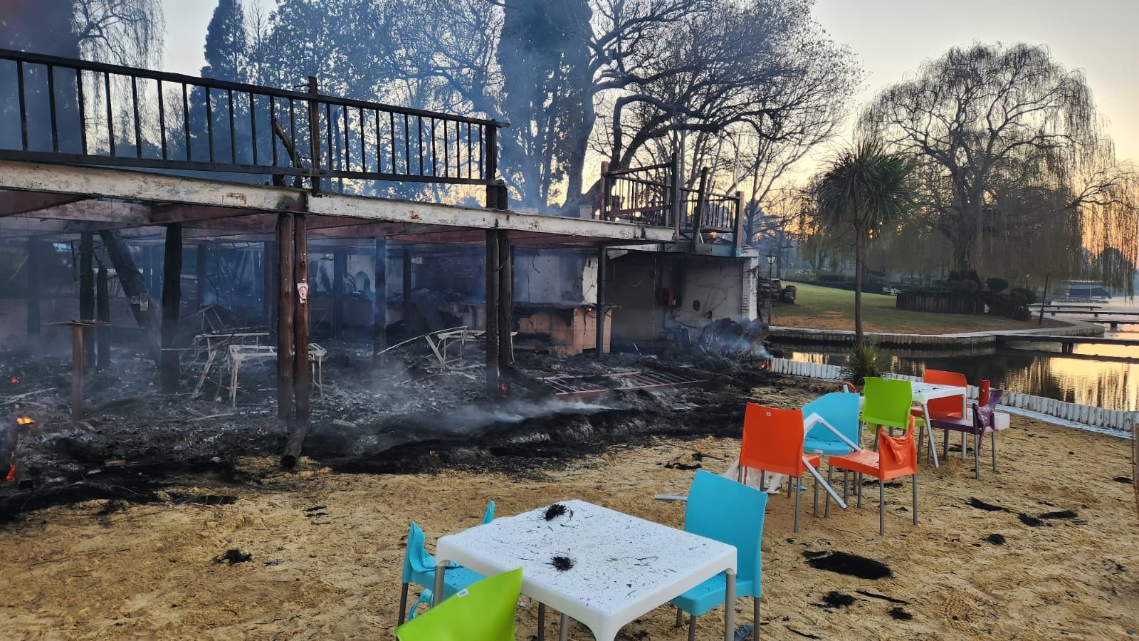Fire destroys River Palace | Vaalweekblad