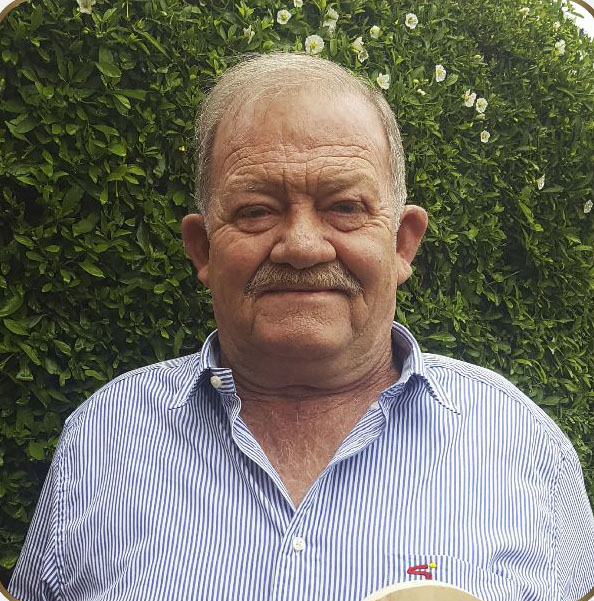 Afskeid geneem van geliefde afrigter | Vaalweekblad