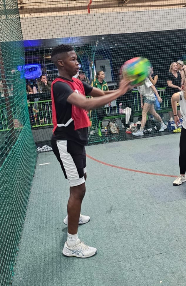 Vaalies vertrek na ‘doer onder’ vir binnenshuise netbal-drienasiesreeks ...