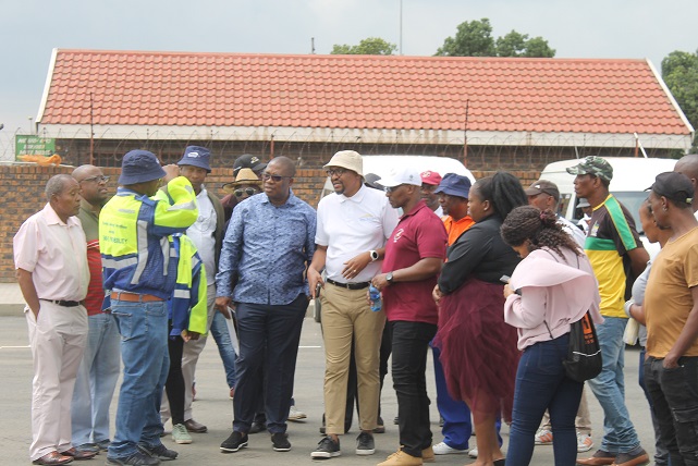 MEC Diale-Tlabela to officially open the upgraded Vereeniging taxi rank ...