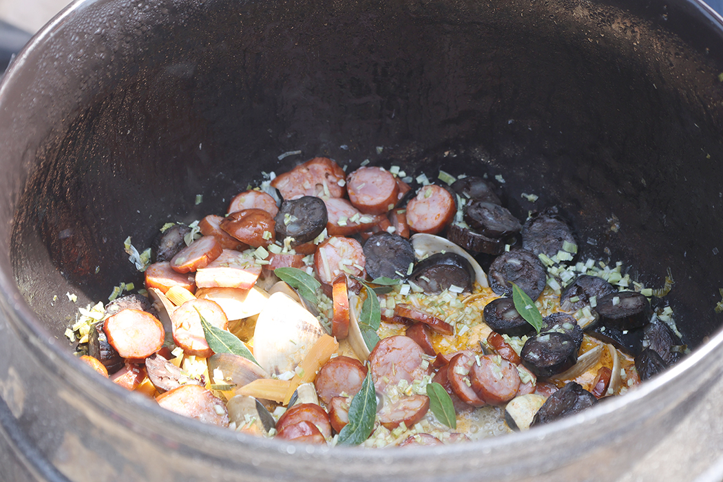 Spanne laat die potjies prut | Vaalweekblad