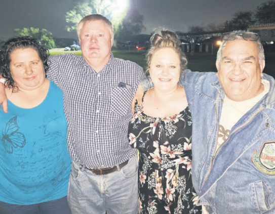 FOTO'S: Steve Hofmeyr vier 10de bestaansjaar saam met Gimmies ...