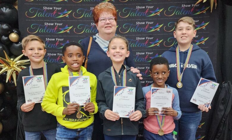 Knap gedaan Edelweiss-kunsstudente | Vaalweekblad