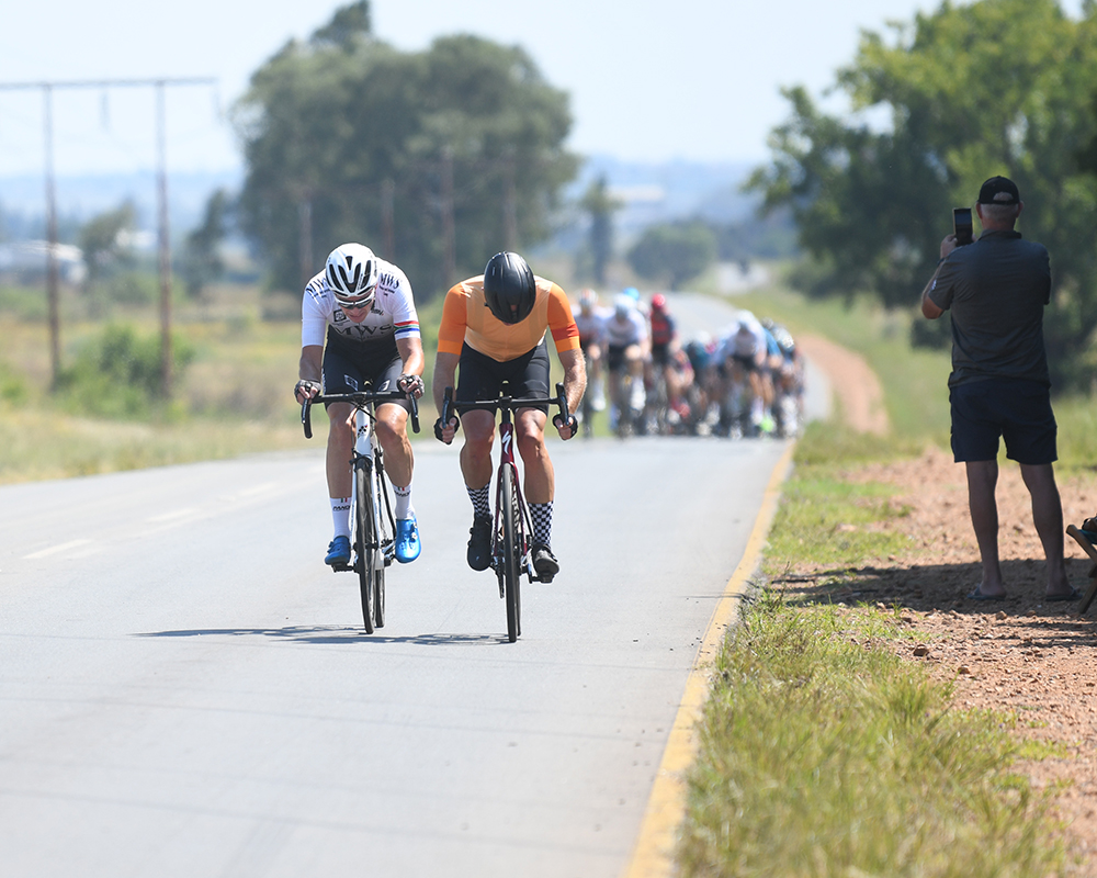 KYK: (Pelo)tonne fietsry aksie in Midvaal! | Vaalweekblad
