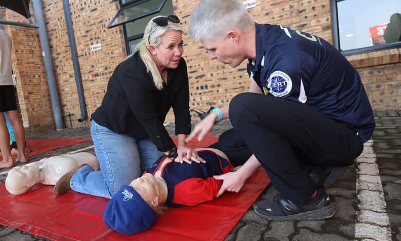 Medics join forces to educate public on CPR | Vaalweekblad