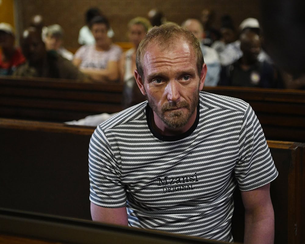 Brandmoord: Beskuldigde verskyn met verbande om bene | Vaalweekblad