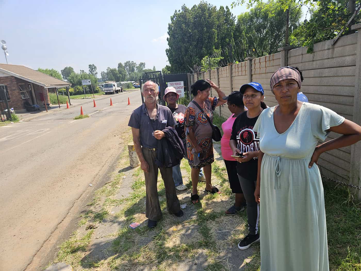 Inwoners van Leeuhof ‘in die duister’ oor krag | Vaalweekblad