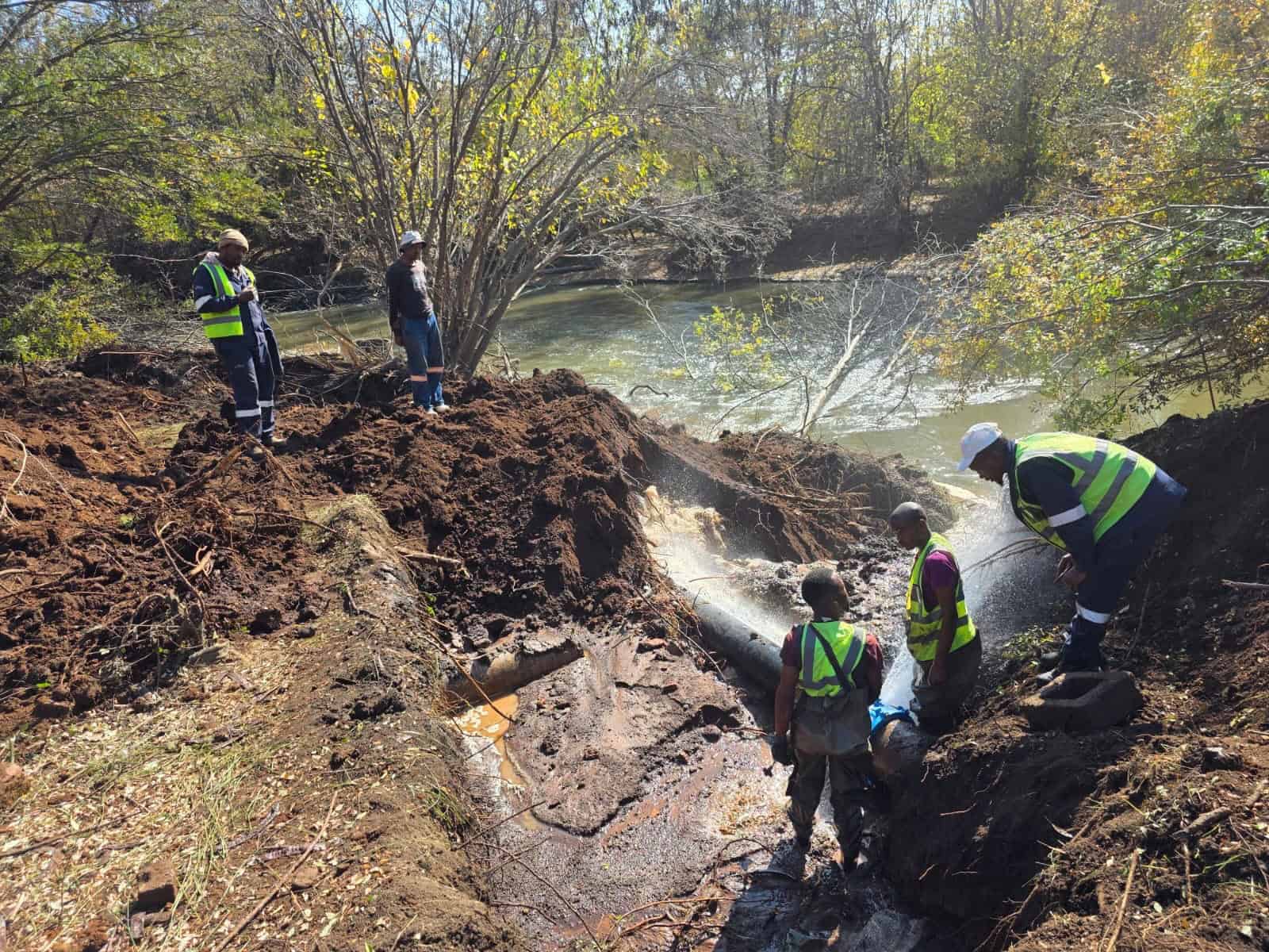 Collapsed pipeline leaves residents without water | Vaalweekblad