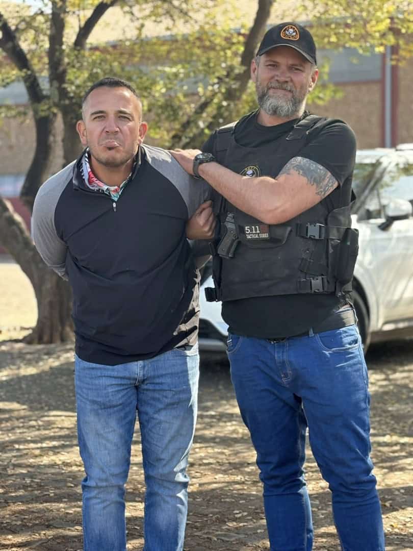 Skoolhoof en onderwysers word voor skoliere 'gearresteer' | Vaalweekblad