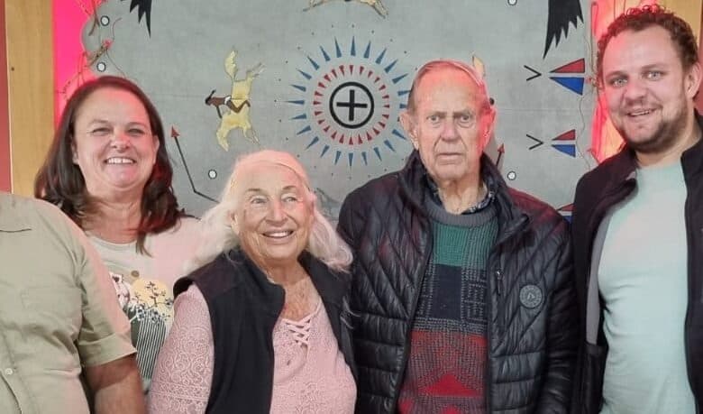 Nege dekades vir Oupa Roelf | Vaalweekblad