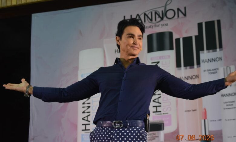 Glam guru swaai sy towerstaf by DF | Vaalweekblad