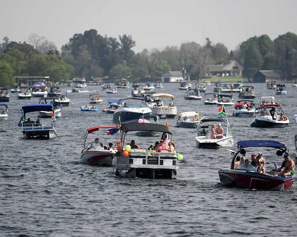 Hundreds of boats and South African flags on the Vaal | Vaalweekblad