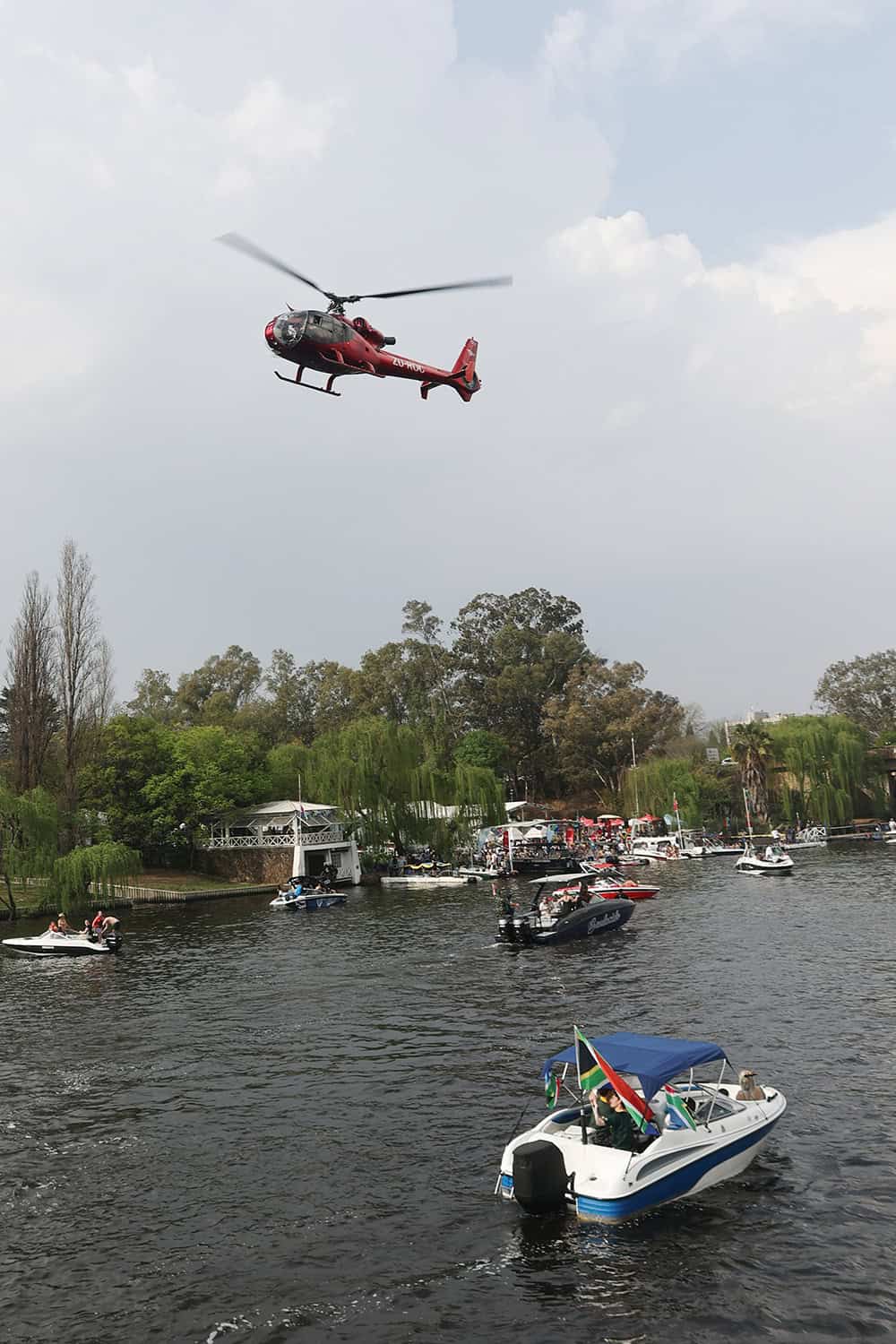 Hundreds of boats and South African flags on the Vaal | Vaalweekblad