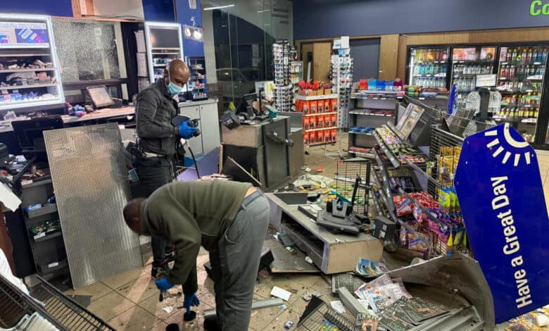 ATM bombed at Engen Blockhouse 1 Stop North on R59 | Vaalweekblad