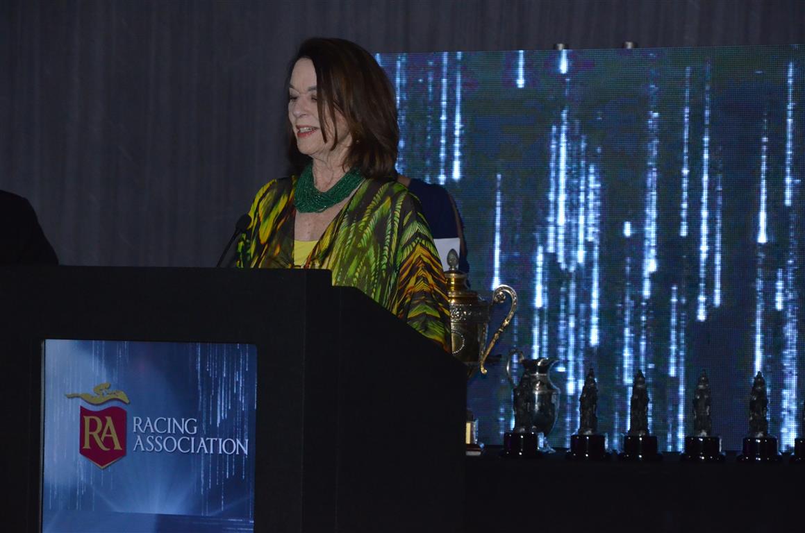 Mary Slack receives lifetime Equus Award | Heidelberg Nigel Heraut