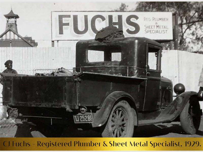 Heritage blue plaque for Fuchs factory | Heidelberg Nigel Heraut