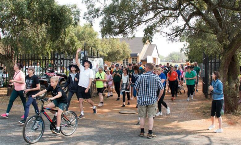 Bybelgenootskap en Nigel gemeenskap stap saam vir Bybels | Heidelberg ...