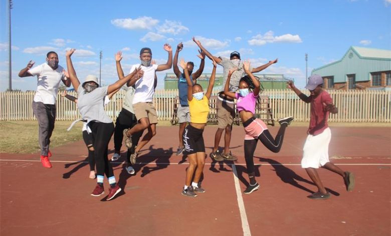Thokoza fitness trainer encourages more outdoor gyms in township ...