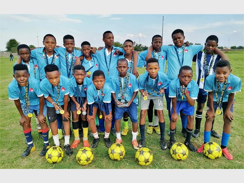 Thokoza club lift tournament trophy in Free State | Kathorus Mail