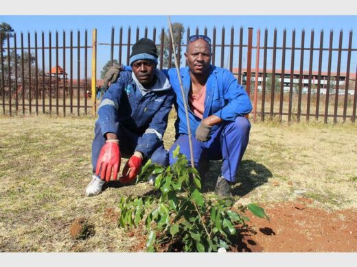 School for deaf get helping hands | Kathorus Mail