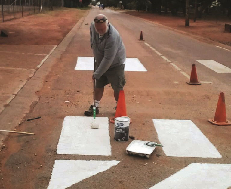 AfriForum verf padtekens by laerskool Eugène N. Marais | Die Pos