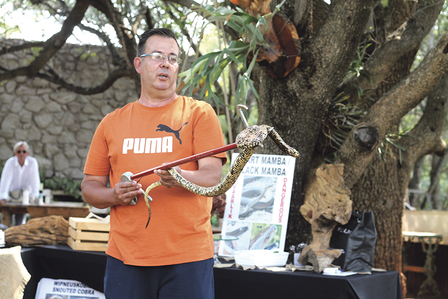 Die Pos-familie kuier lekker saam | Die Pos