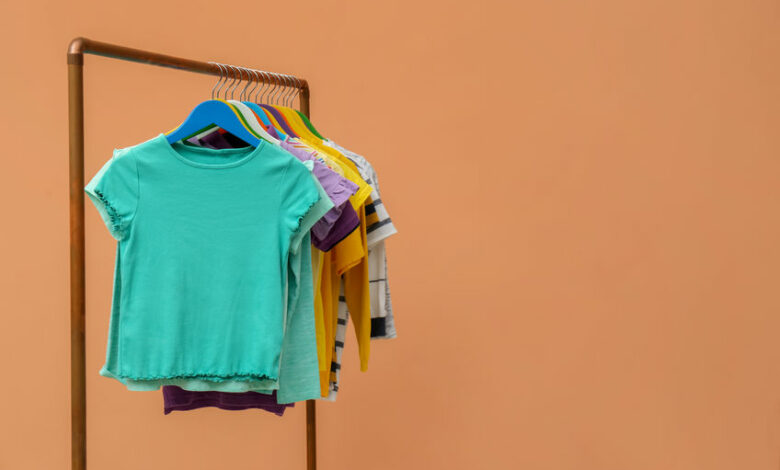 Reduce, reuse and recyle your child's old clothing | Die Pos